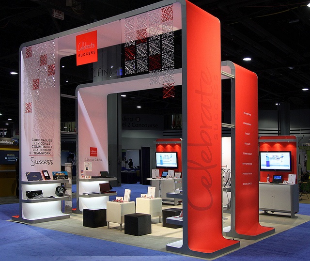 10 conseils pour réussir son stand en salon professionnel | Brandwatch